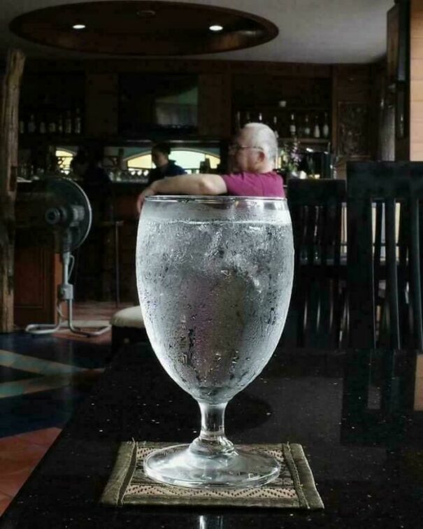 25 Confusing Photos Which Prove That Perspective Matters | DeMilked