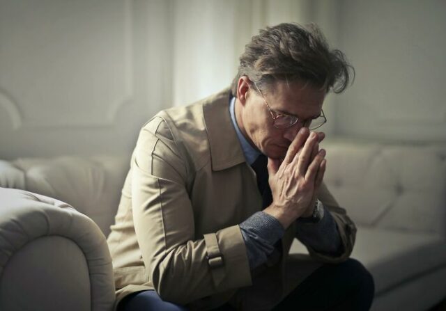 25 Unwitting Mistakes Dads Make With Their Daughters | DeMilked