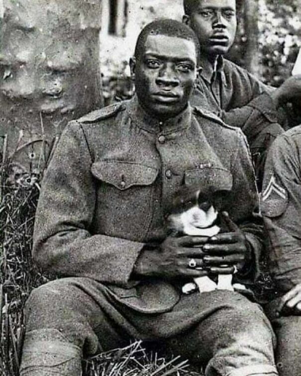 25 Historical Photos That Capture Moments Lost In Time | DeMilked