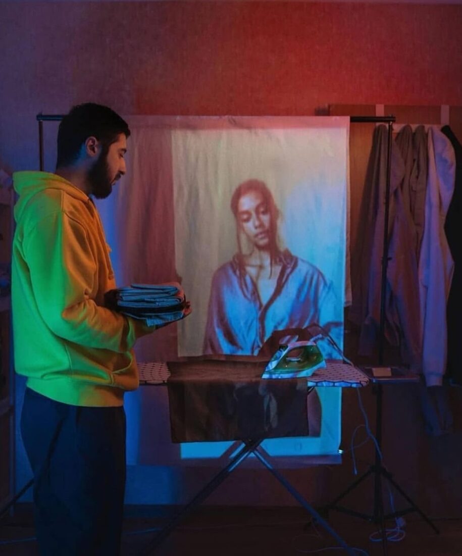 “Ghost” Artist Uses Photo Projections To Highlight Loneliness | DeMilked