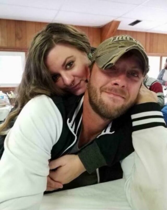 25 Photos That Look Normal Until You Learn The Dark Backstory | DeMilked