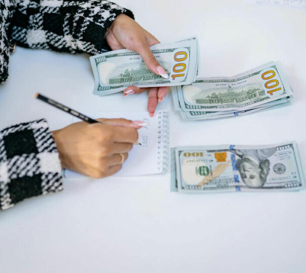Cheap Vs. Frugal: 25 Distinctions According To People | DeMilked