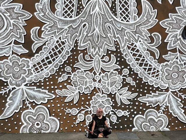 This Artist Paints Amazing Lace Murals To Add A Touch Of Magic In Urban ...