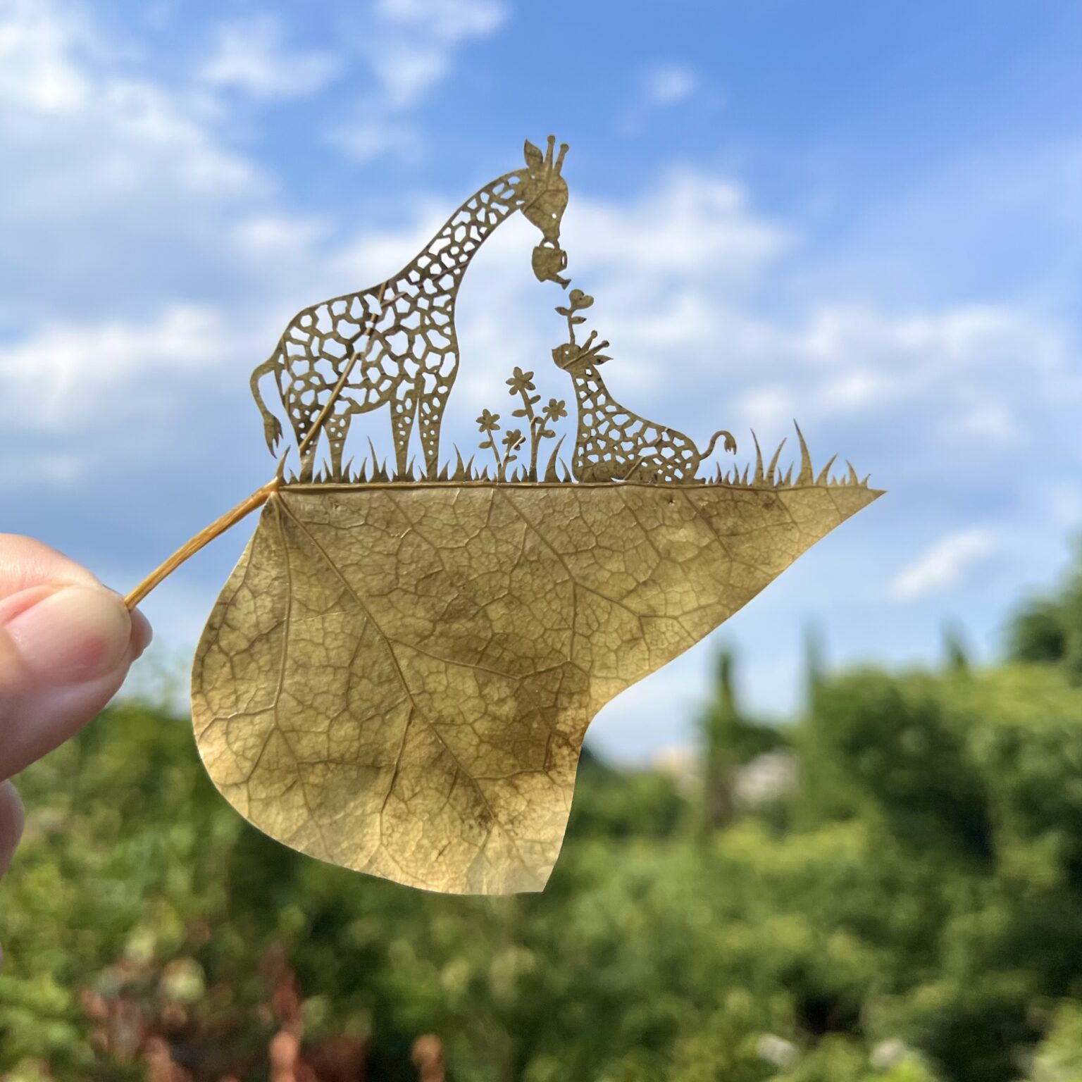 15 Playful And Impressive Leaf Art Designs By Japanese Artist Lito ...