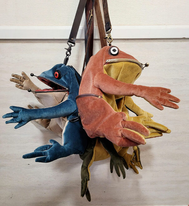 25 Handmade Crafts That Look Like They Are From A Horror Movie | DeMilked