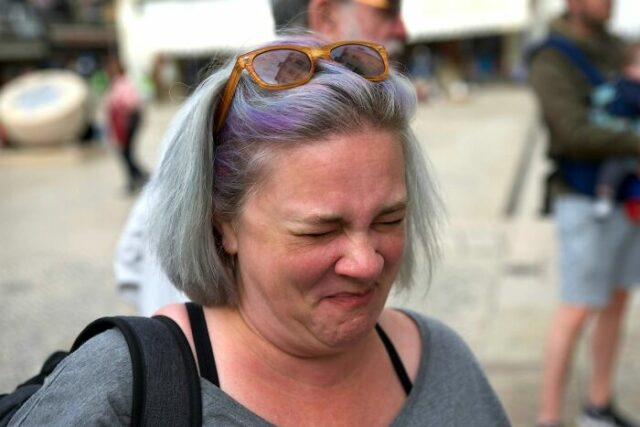25 Disgusting Acts People Have Been Spotted Committing In Public | DeMilked