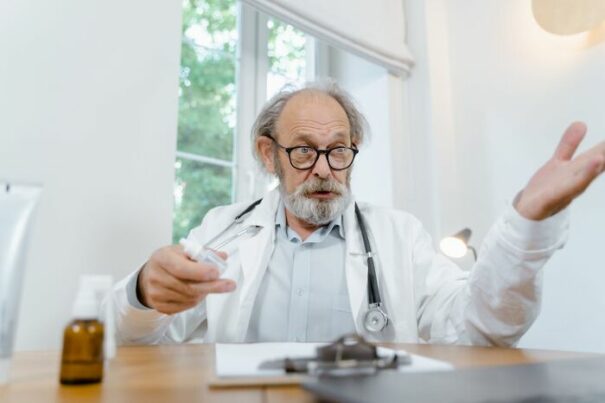 Medical Misogyny: 25 Times Doctors Ridiculed Serious Symptoms Of A ...