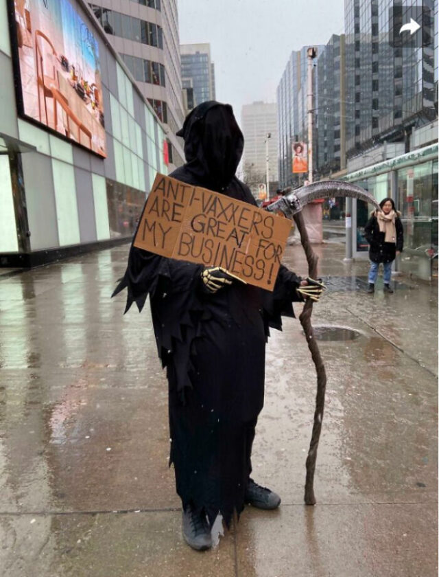 35 Blursed Photos That Look So Wrong Yet So Right | DeMilked