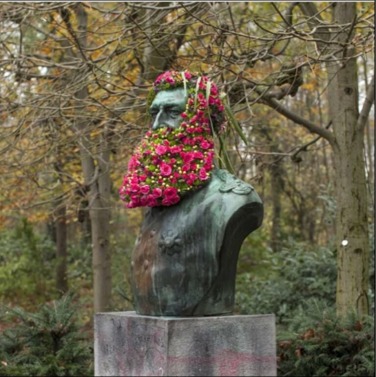Stone Meets Petals: 15 Times Belgian Florist Geoffroy Mottart Gave ...