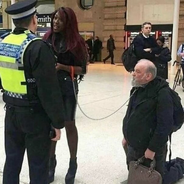 Cursed Images: 25 Photos That Create More Questions Than Answers | DeMilked