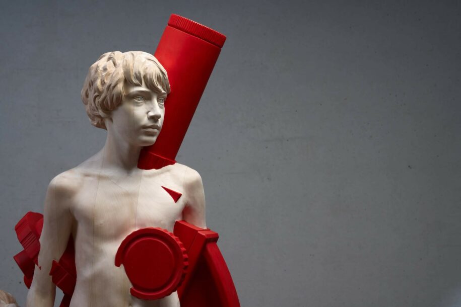 10 Wooden Sculptures Of Children With A Powerful Message By Gehard ...