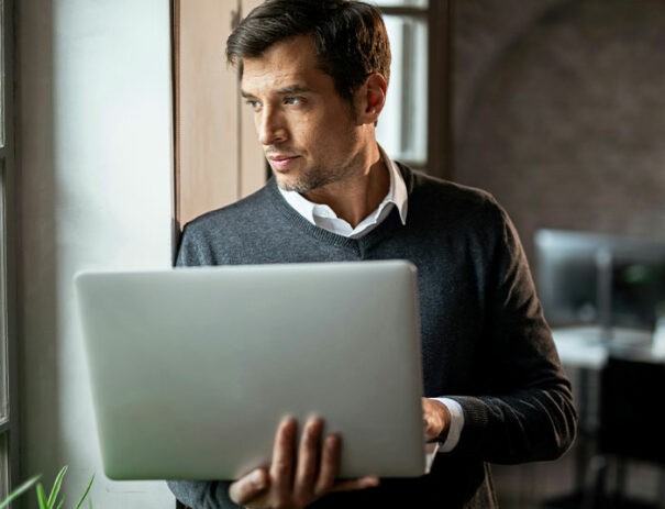 35 Of The Most Absurd Reasons People Have Been Reprimanded At Work | DeMilked