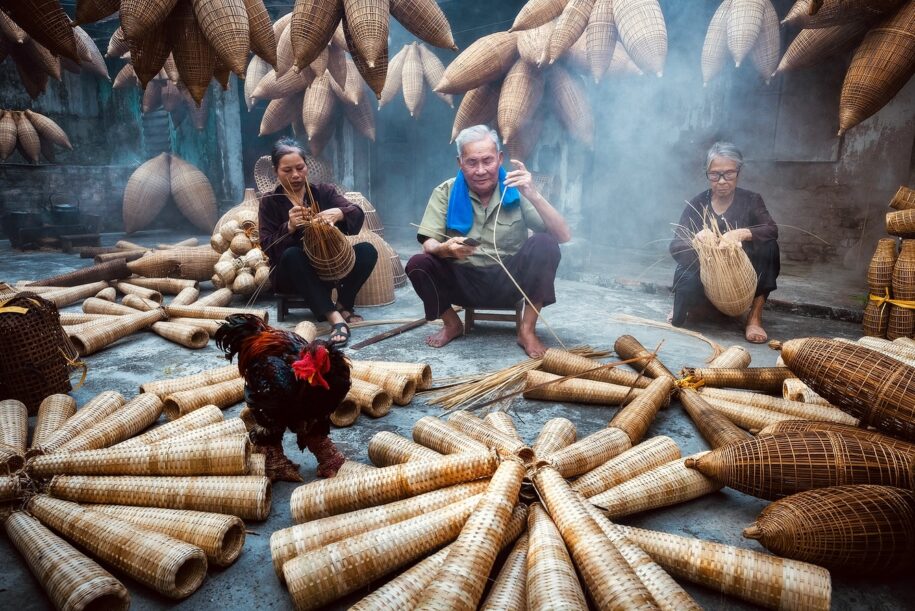 20 Incredible Shots By Zay Yar Lin That Reveal Asia’s Heart And Spirit ...