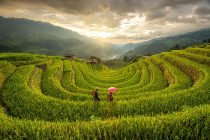 20 Incredible Shots By Zay Yar Lin That Reveal Asia’s Heart And Spirit ...