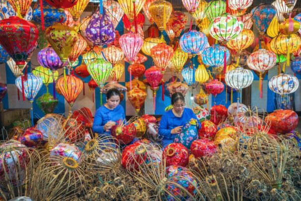 20 Incredible Shots By Zay Yar Lin That Reveal Asia’s Heart And Spirit ...