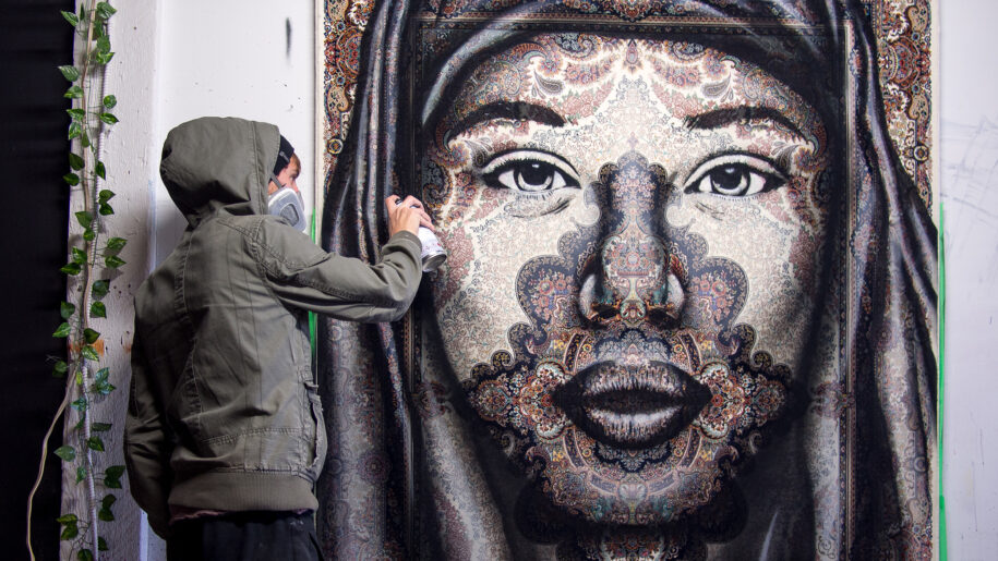 Mateo Humano Transforms Traditional Persian Rug Patterns Into Intricate ...