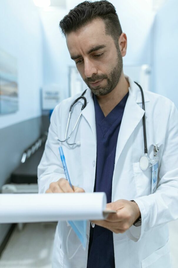 25 Obvious Lies From Delusional Patients Health Professionals Have Been ...