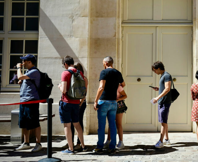 25 Signs Foreigners Use As Key Identifiers To Spot An American In ...