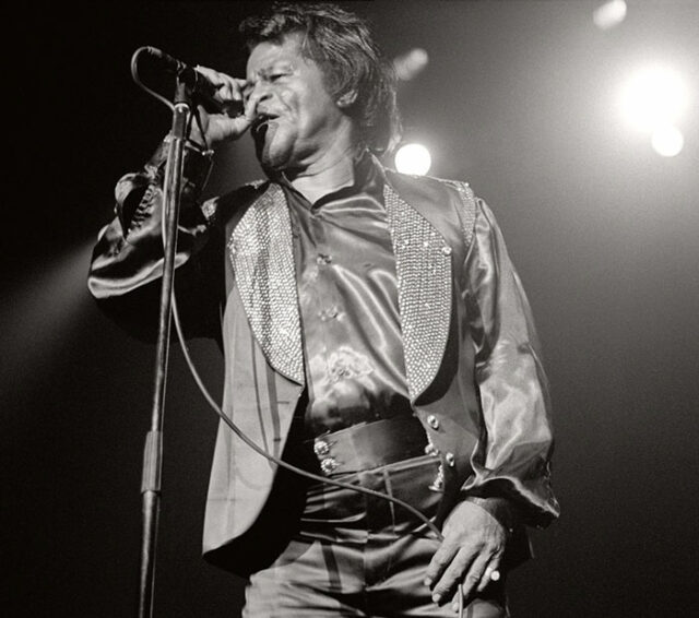 25 Of The Worst Concerts People Have Been To | DeMilked