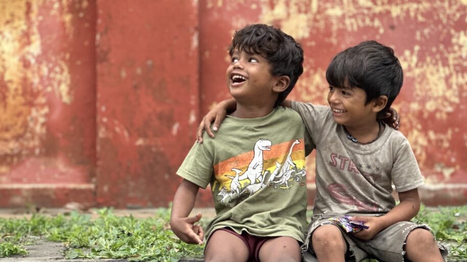 20 Beautifully Candid Moments Of Life Captured By Snehal Dudekula | DeMilked