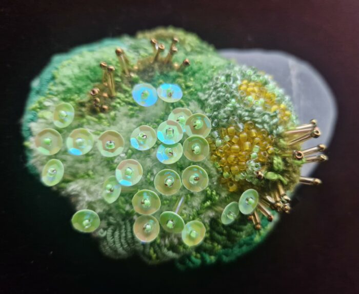 20 Textile Artworks By Hélène Lamarche That Turn Wool, Beads & Pearls ...