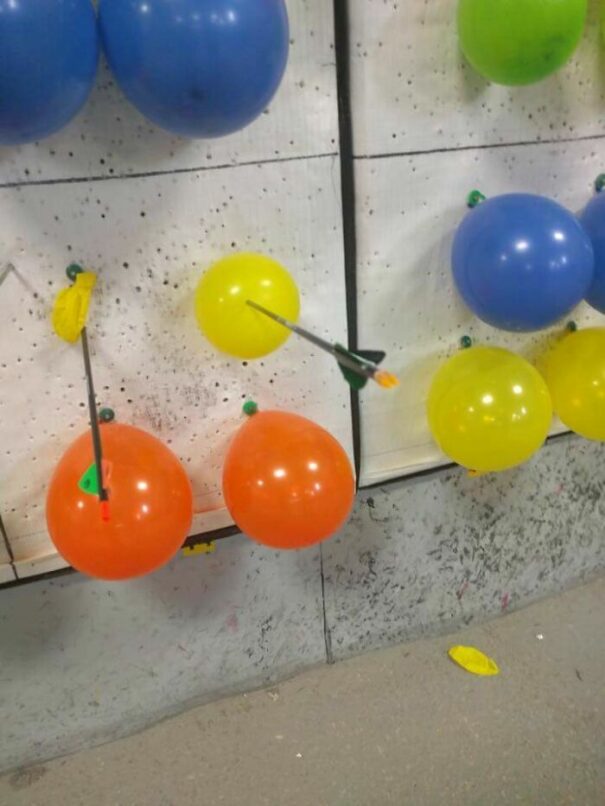 25 Photos Of Pointless Things That Are Chaotically Entertaining | DeMilked