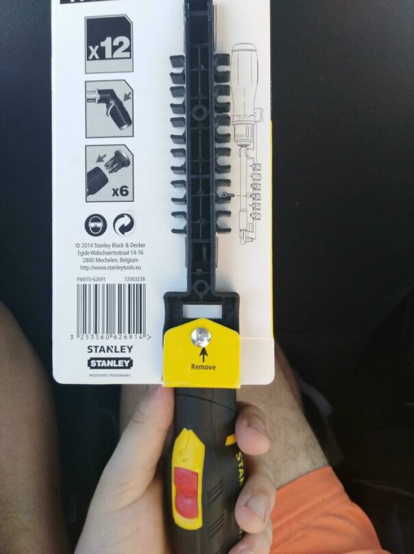25 Photos Of Pointless Things That Are Chaotically Entertaining | DeMilked