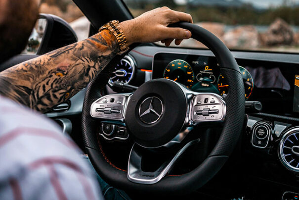 35 Stories Of Insane Things Super Rich People Expect, According To ...