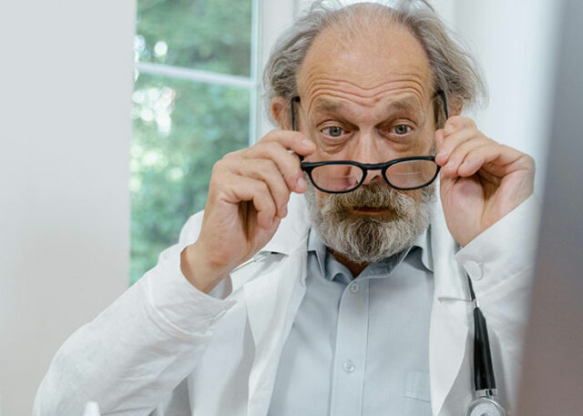 35 Of The Most Disturbing Doctor’s Comments Patients Have Heard | DeMilked