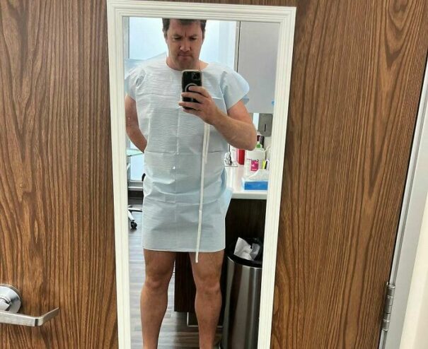 25 Photos Highlighting The Funniest Problems Tall-People Face | DeMilked